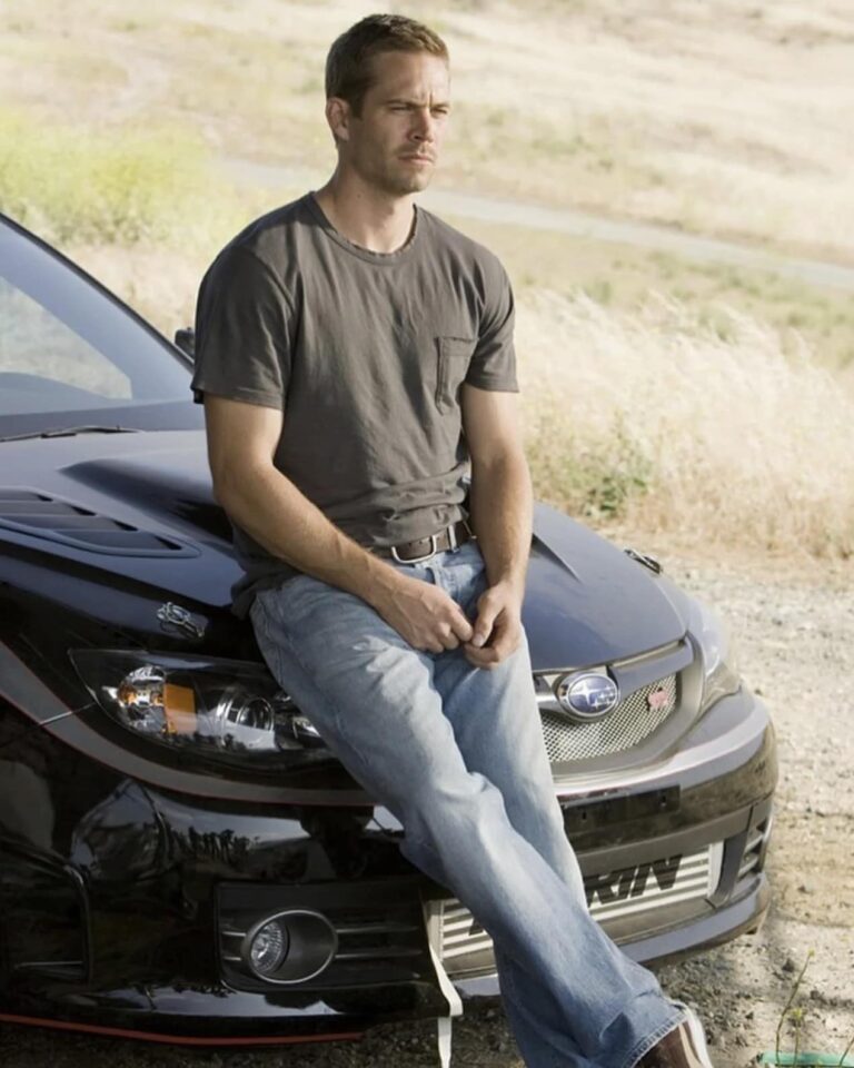 Paul Walker bol vychovaný ako mormón. Vyštudoval morskú biológiu, no ...